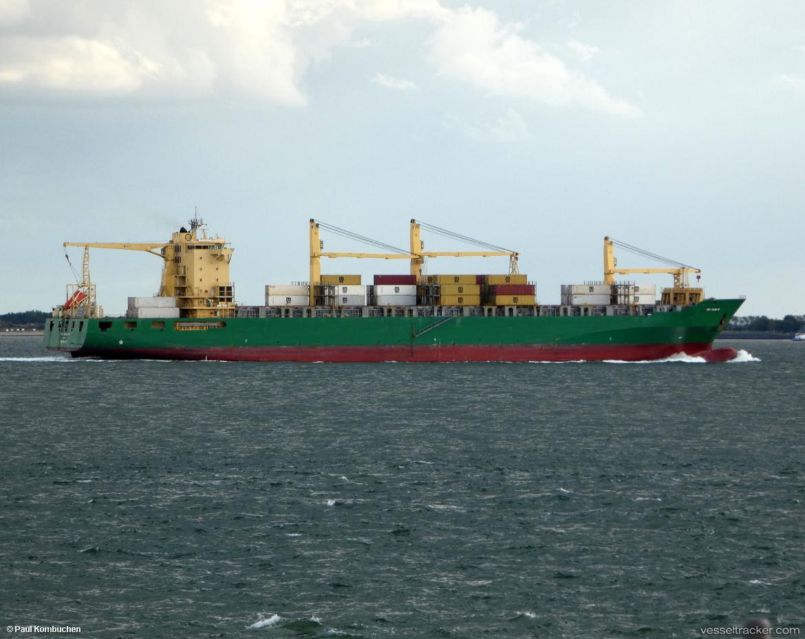 MSC SALINA III Vessel photos for pauko46 - vesseltracker.com