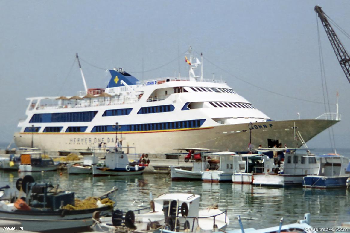 ANNA MARU Vessel photos for WalAndPl - vesseltracker.com