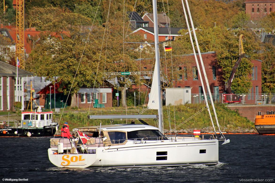 SOL Vessel photos for Wolfgang Berthel - vesseltracker.com
