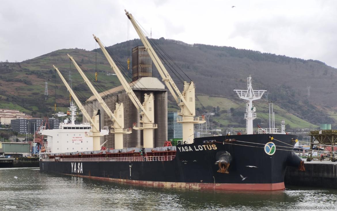 YASA LOTUS Vessel photos for buque - vesseltracker.com