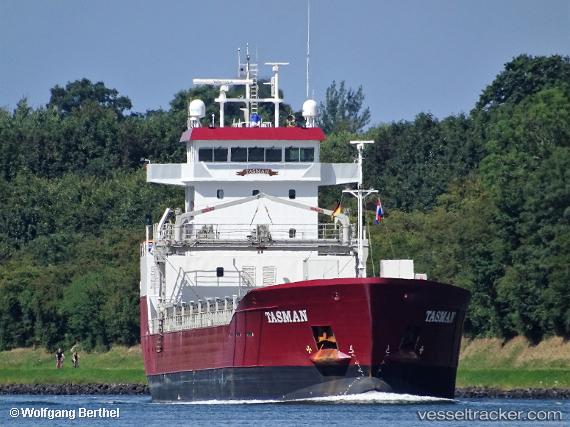 Tasman - Cargo Ship, IMO 9849136, MMSI 314477000, Callsign 8PAR5, Flag ...