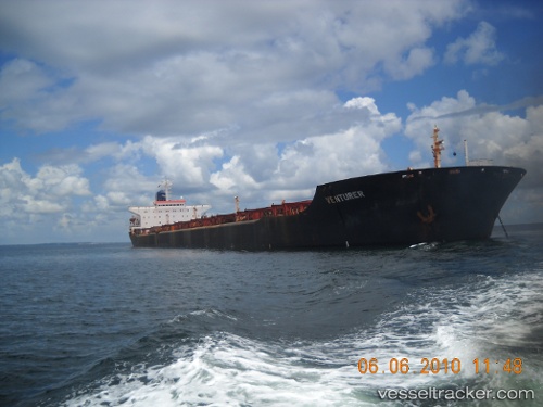MV Venturer - Cargo Ship, IMO 7917850, Callsign ICJT, Flag Italy ...