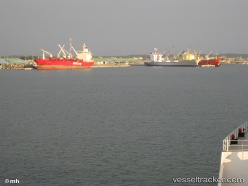 Port of Puerto Bolivar in Ecuador - vesseltracker.com