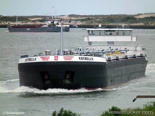 Estrella - Tankship, MMSI 244690859, Callsign PB7138, Flag Netherlands ...